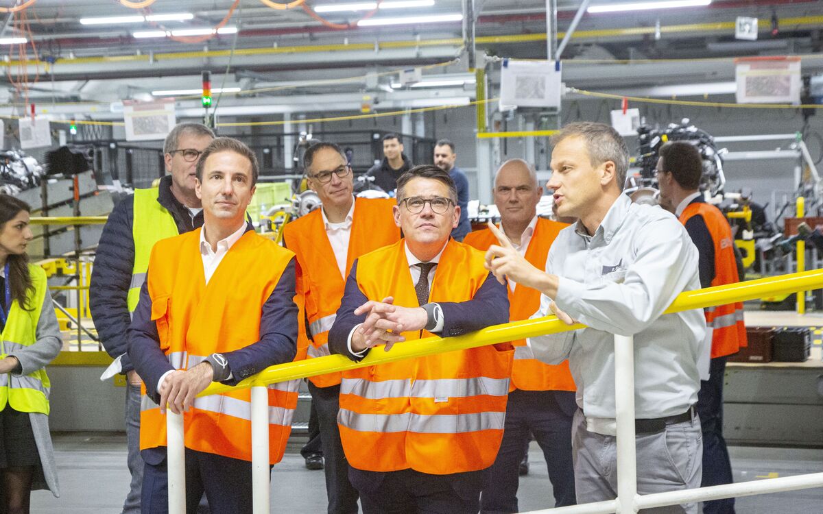Tour zur Automobilen Zukunft: Ministerpräsident Boris Rhein besucht ...